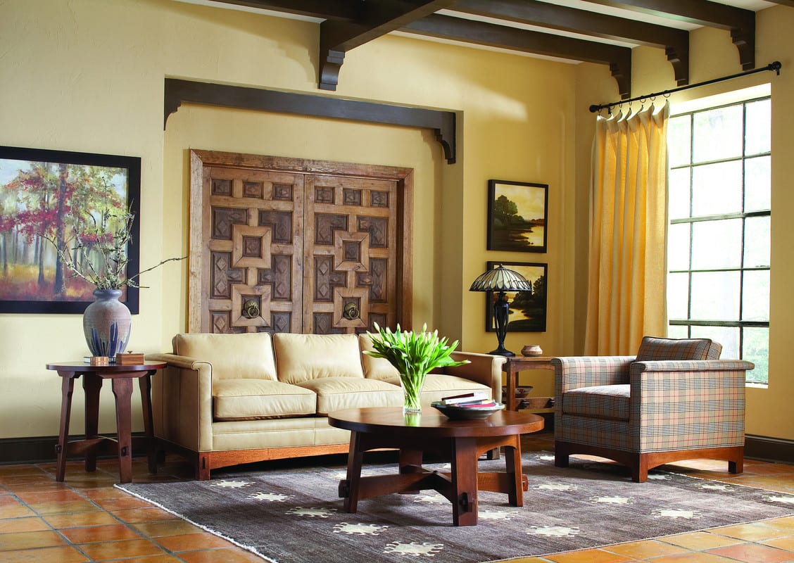 Gus Round Lamp Table – Stickley